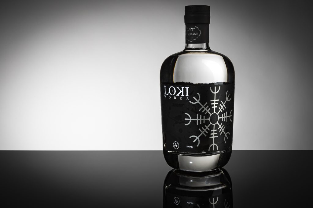 Home [hovdenakdistillery.is]